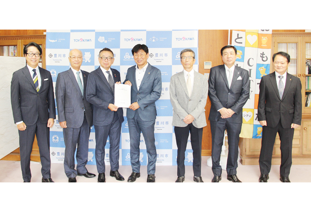 市へ予算編成要望 東日新聞